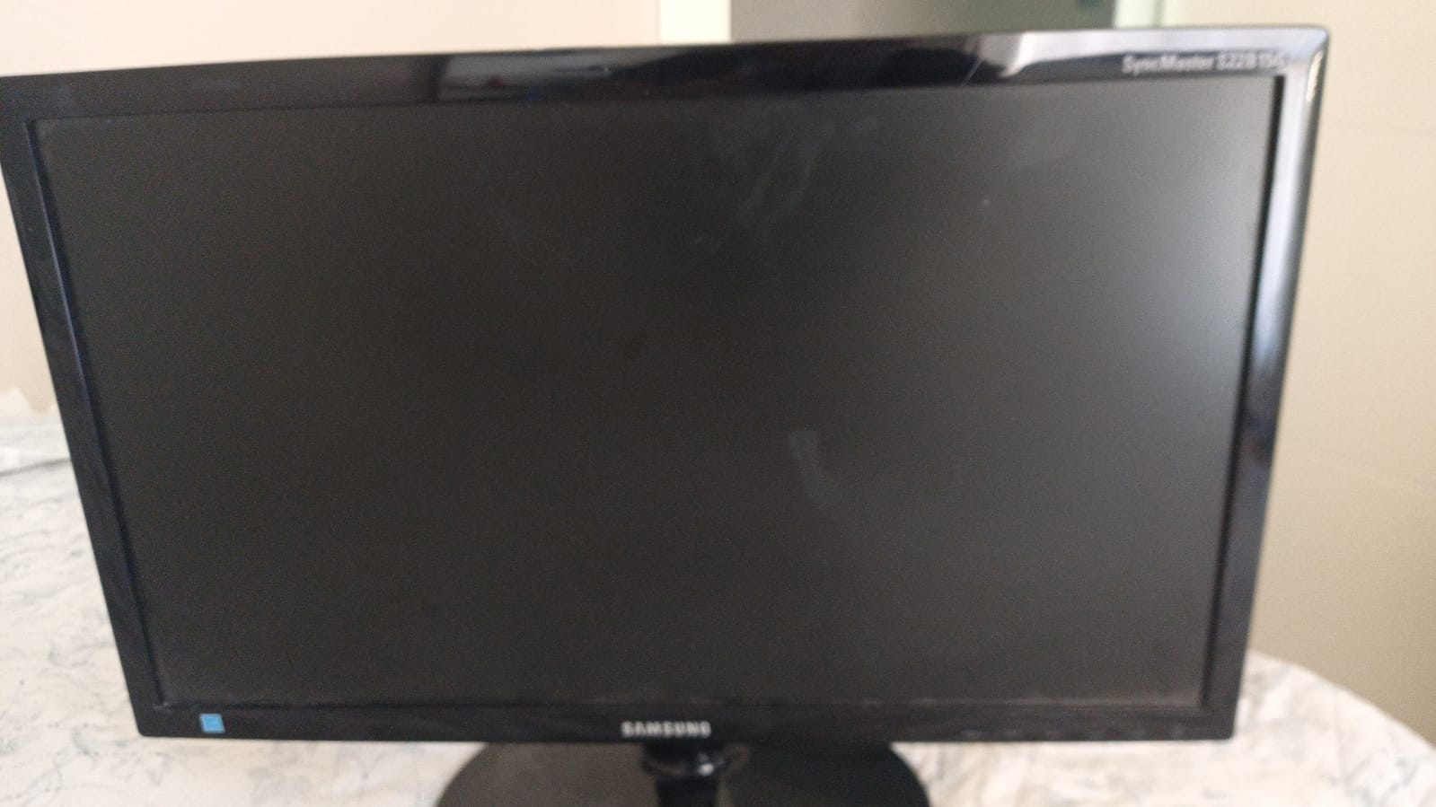 İki adet Monitörüm Takaslıktır. / Yan Ekran Olarak Kullanılabilir ...